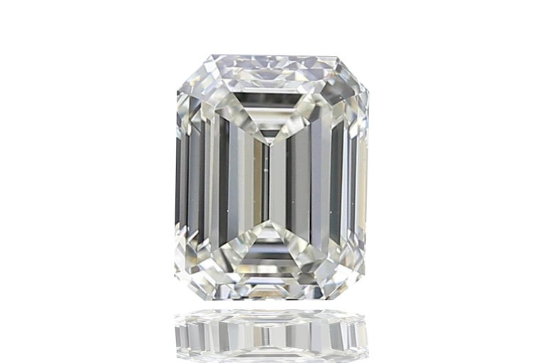 2 Carat GIA Certified K-VS2 Emerald Cut Engagement Ring For Sale at 1stDibs