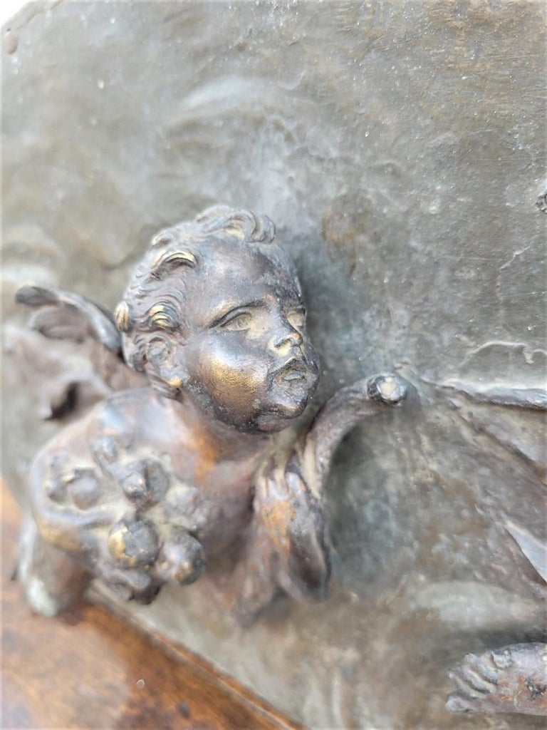 2 Decorative Bronze Plates With Putti, XIXth Century For Sale at 1stDibs