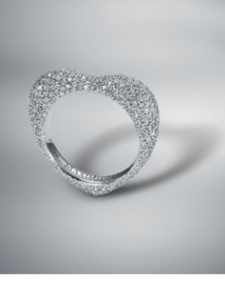 2 Heart shaped Pavé set diamond rings ,pink and white g 18 kt gold at ...