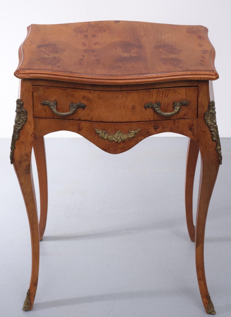 2 Italian Burl Side Tables Louis XV Style For Sale at 1stDibs