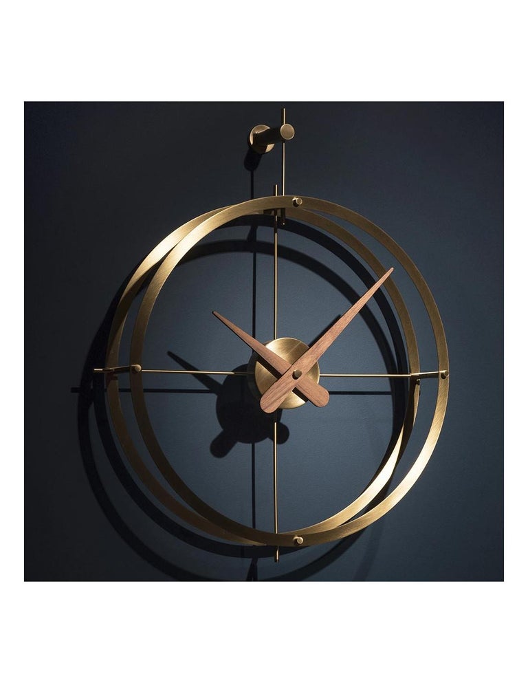2 Puntos Premium Wall Clock For Sale at 1stDibs