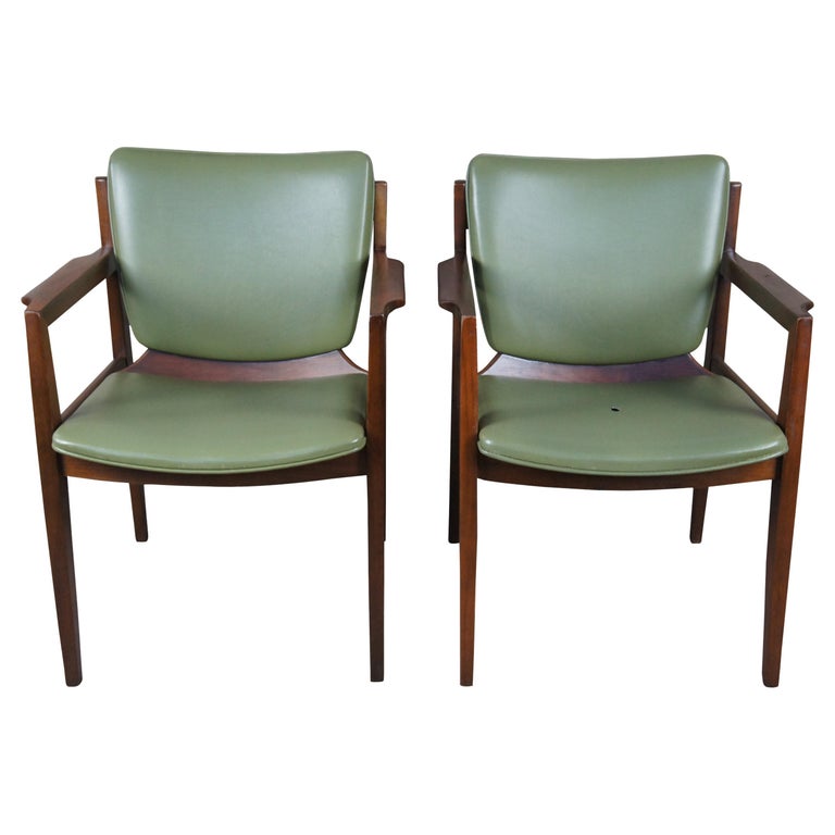 2 Thonet Mid-Century Modern Walnut and Green Vinyl Office Library Arm ...