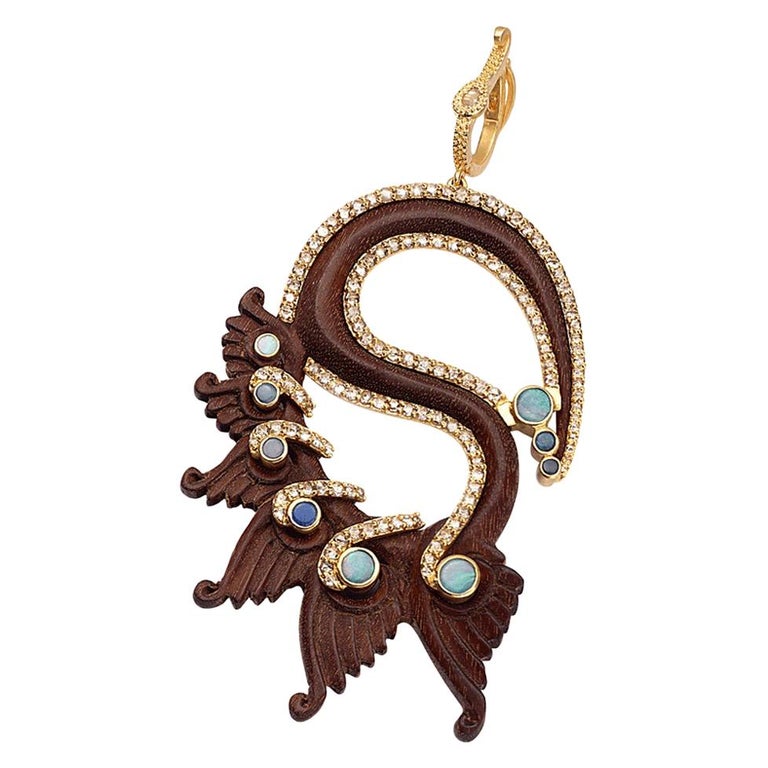 20 Karat Yellow Gold Saba Wood Opal Diamond Pendant For Sale at 1stDibs