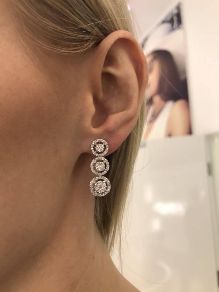 2.00 Carat Round Diamond 18KT White Gold Three Tier Cluster Drop ...