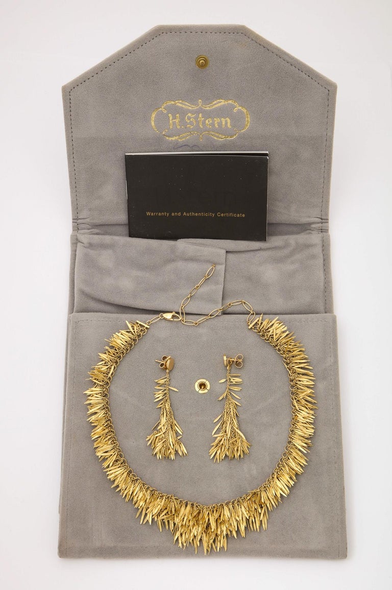 2000 H.Stern Feathers Collection Handcrafted Flexible Earring and ...