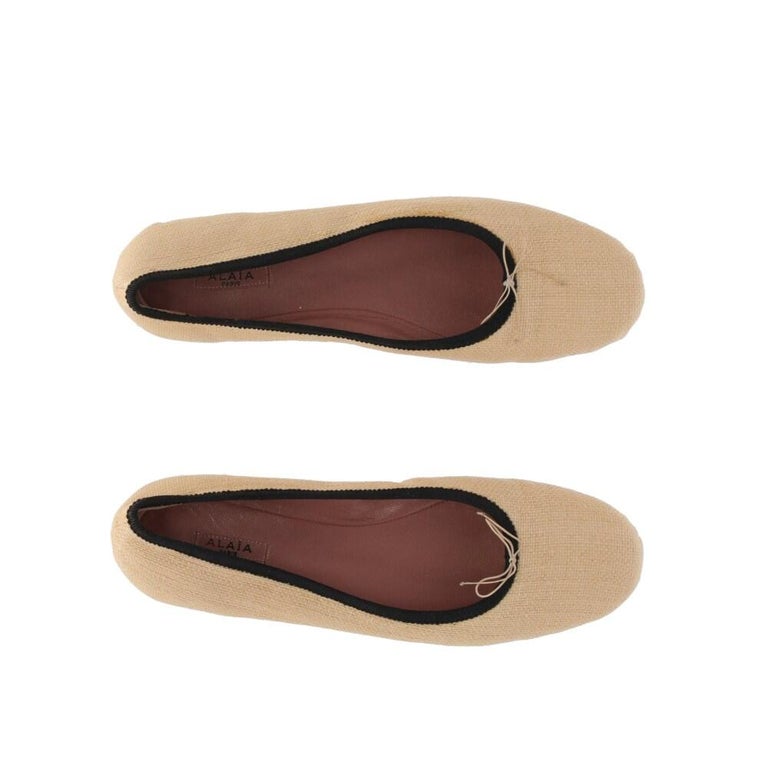 2000s Alaïa beige raffia ballet flats with black details at 1stDibs ...