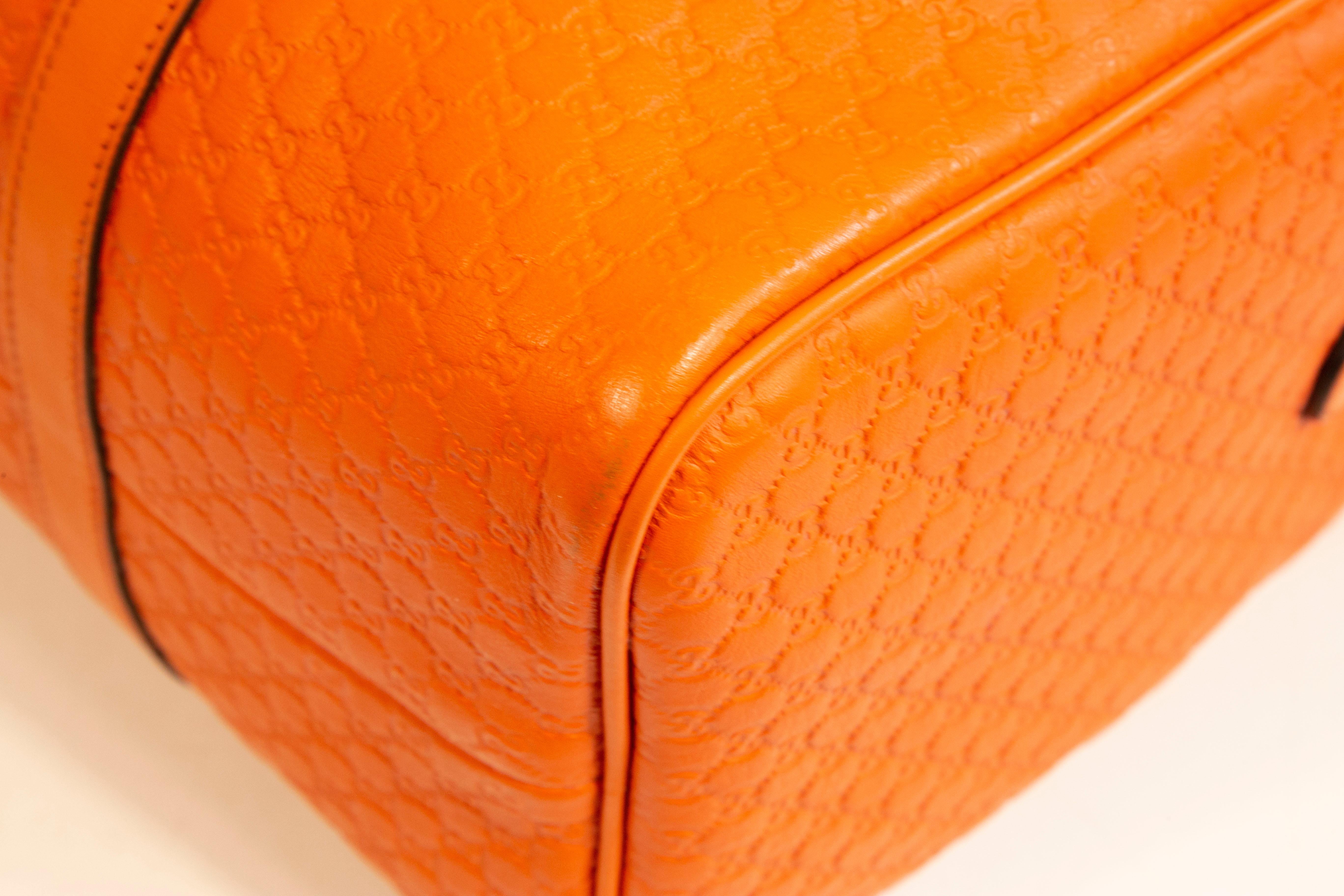 2000s Gucci Orange GG Embossed Leather Boston Bag For Sale at 1stDibs
