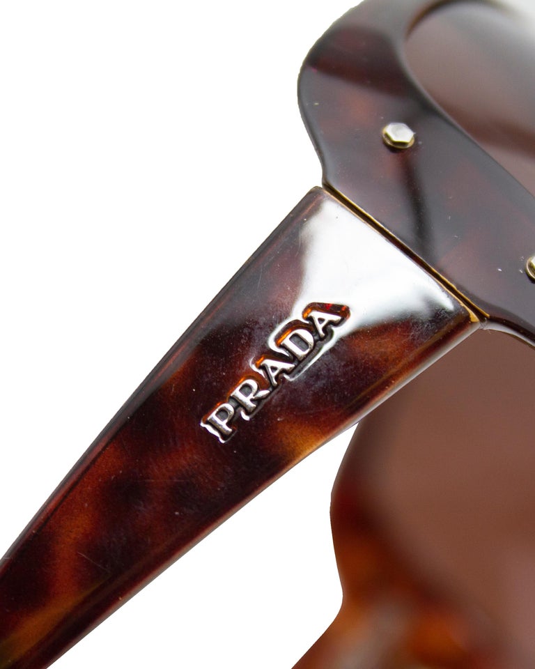 2000s Prada Brown Tortoiseshell Sunglasses For Sale at 1stDibs