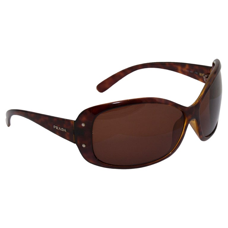 2000s Prada Brown Tortoiseshell Sunglasses For Sale at 1stDibs
