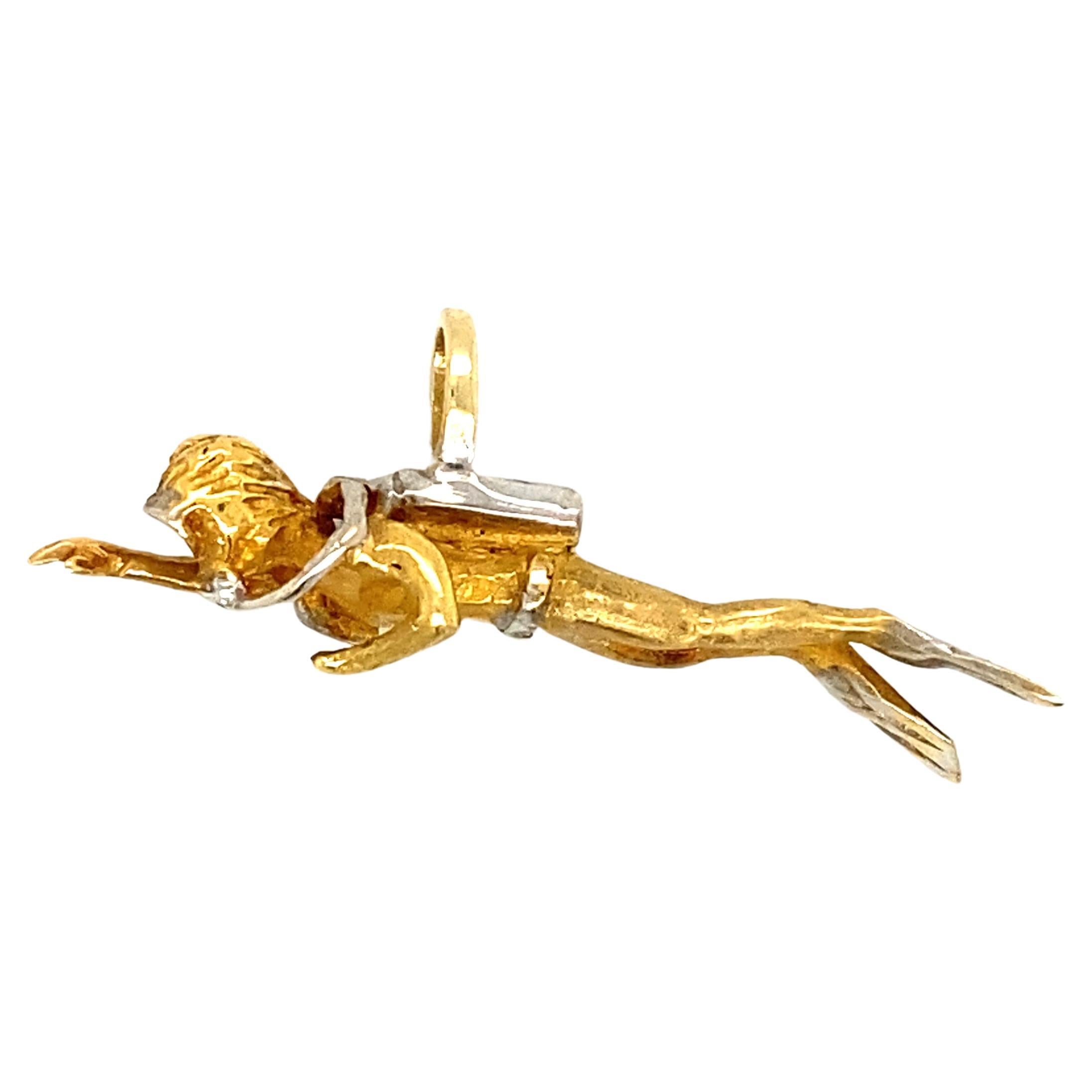 2000s Scuba Diver Pendant in 14 Karat Yellow Gold For Sale at 1stDibs