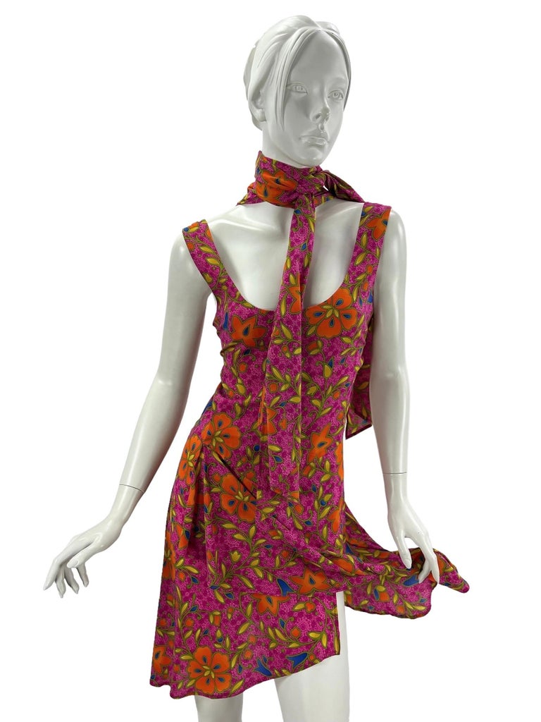 2001 Vintage Versace Floral Print Hot Pink Dress For Sale at 1stDibs
