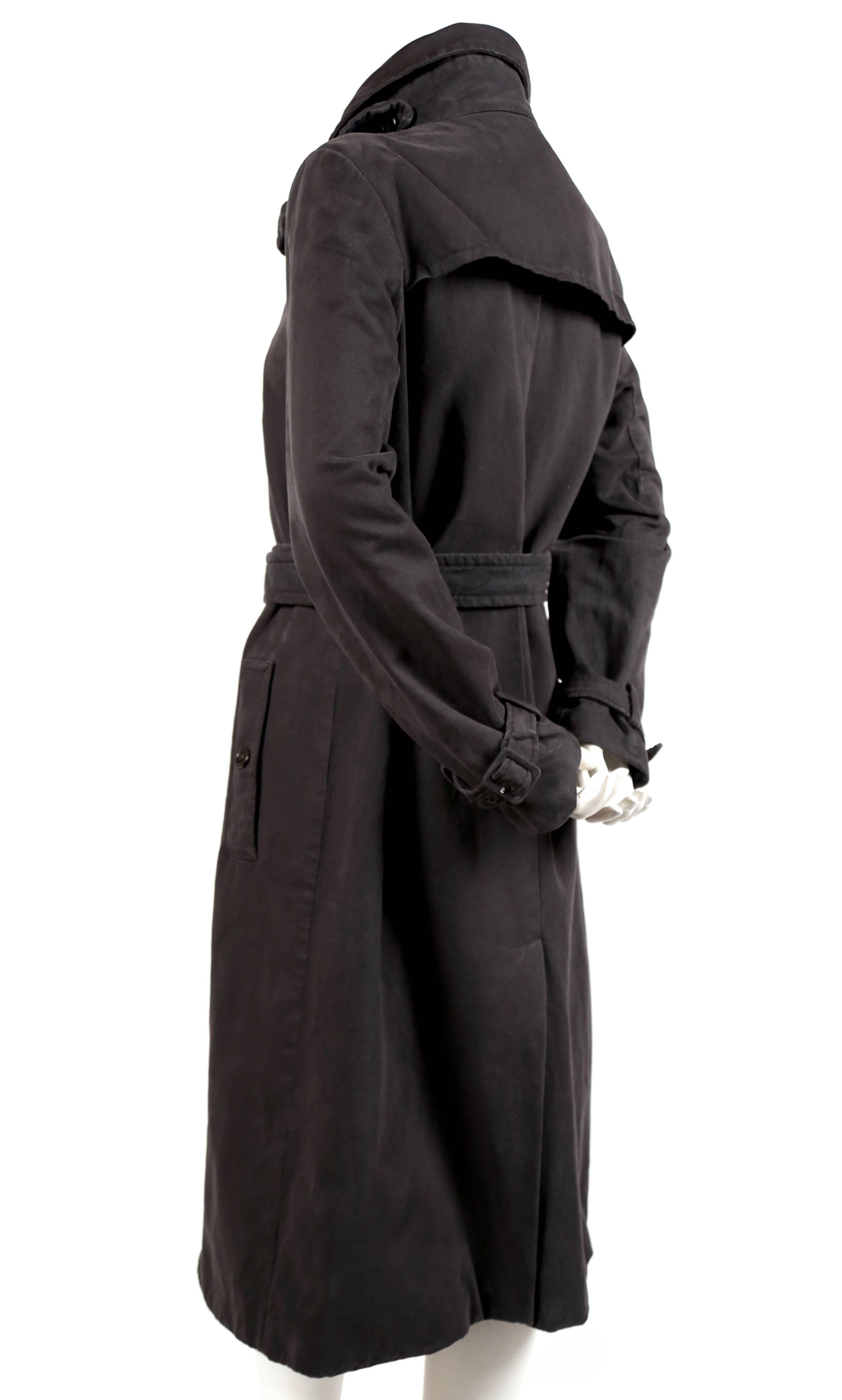 2004 VIKTOR and ROLF brushed cotton runway coat with bow collar For ...