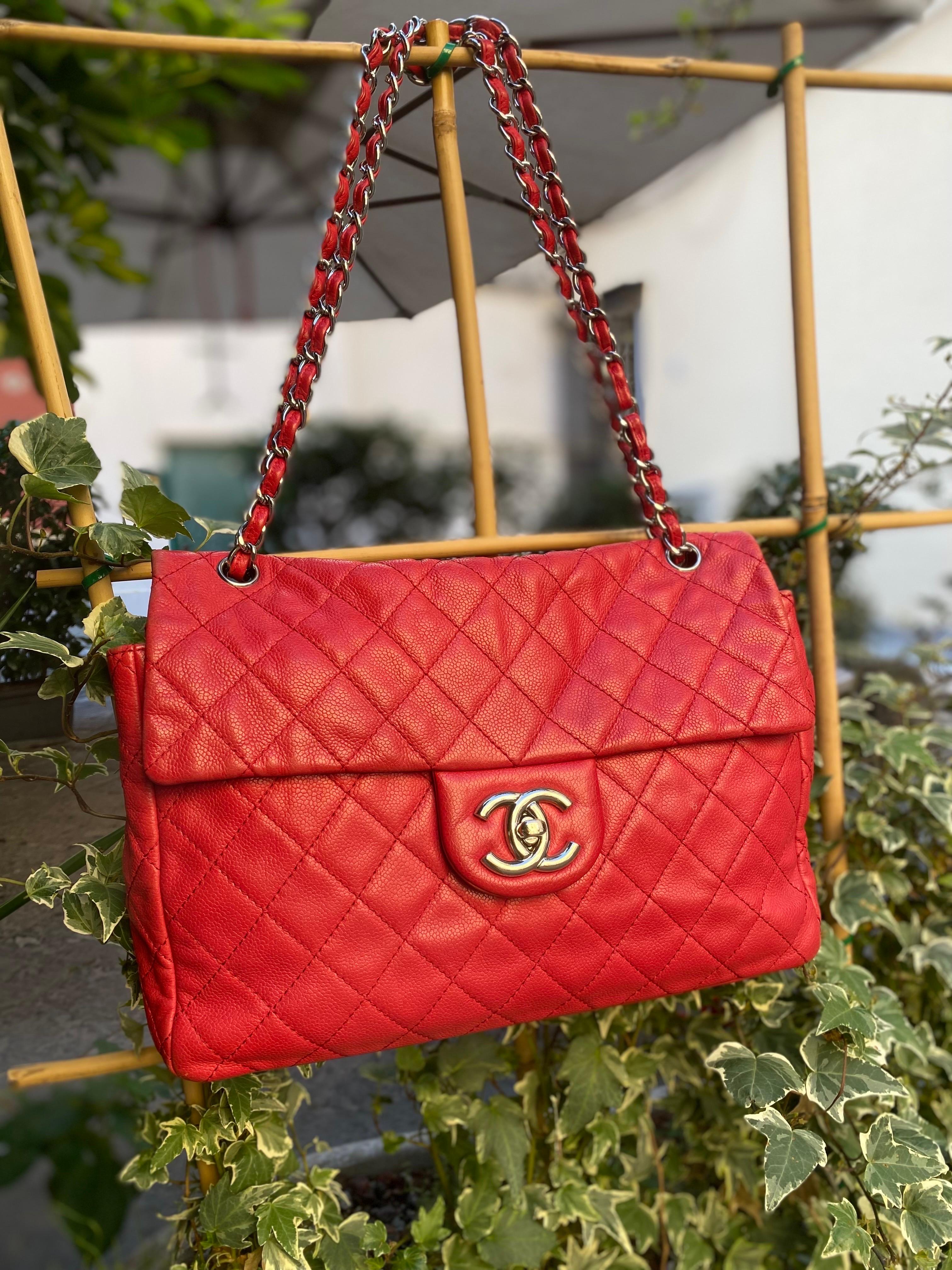 2009 Chanel Maxi Jumbo Red Shoulder Bag For Sale at 1stDibs