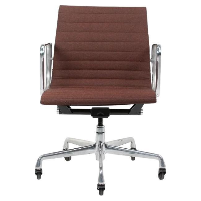 2010 Herman Miller Eames Aluminum Group Management Low Back Desk Chair ...