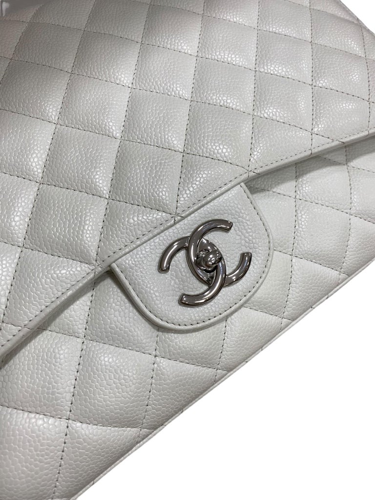 2011 Chanel Maxi Jumbo White Shoulder Bag For Sale at 1stDibs