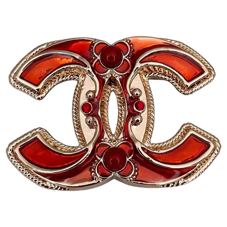 2013 Chanel Ready-To-Wear CC Logo Red Orange Pin Brooch For Sale at 1stDibs