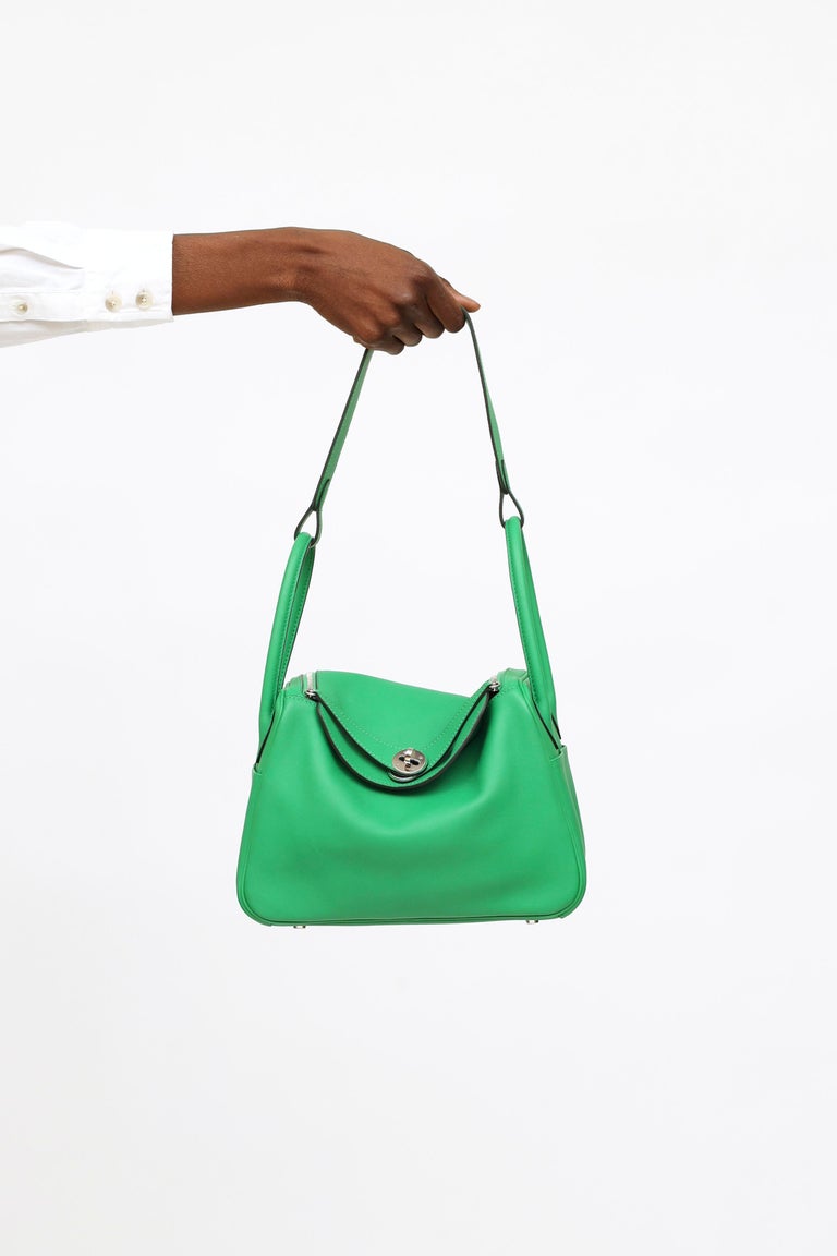 2014 Hermès Green Bamboo Swift Lindy 26 Bag For Sale at 1stDibs