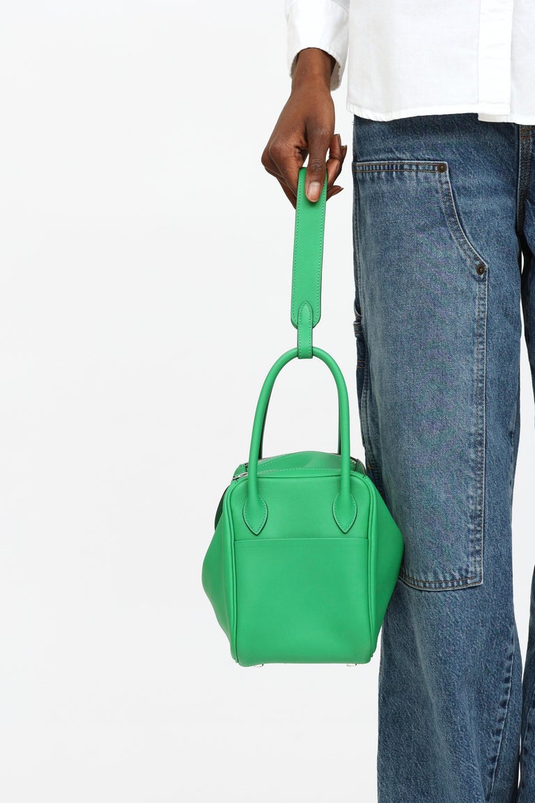 2014 Hermès Green Bamboo Swift Lindy 26 Bag For Sale at 1stDibs