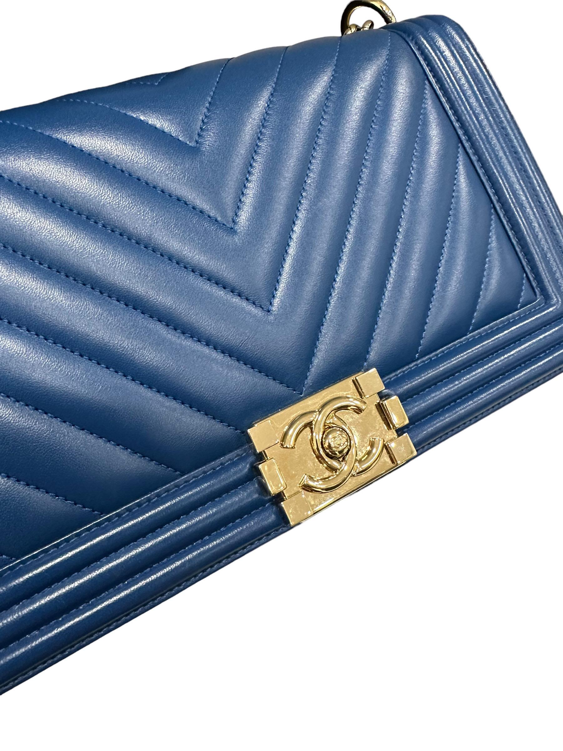 2017 Chanel Boy Big Blue Top Handle Bag For Sale at 1stDibs