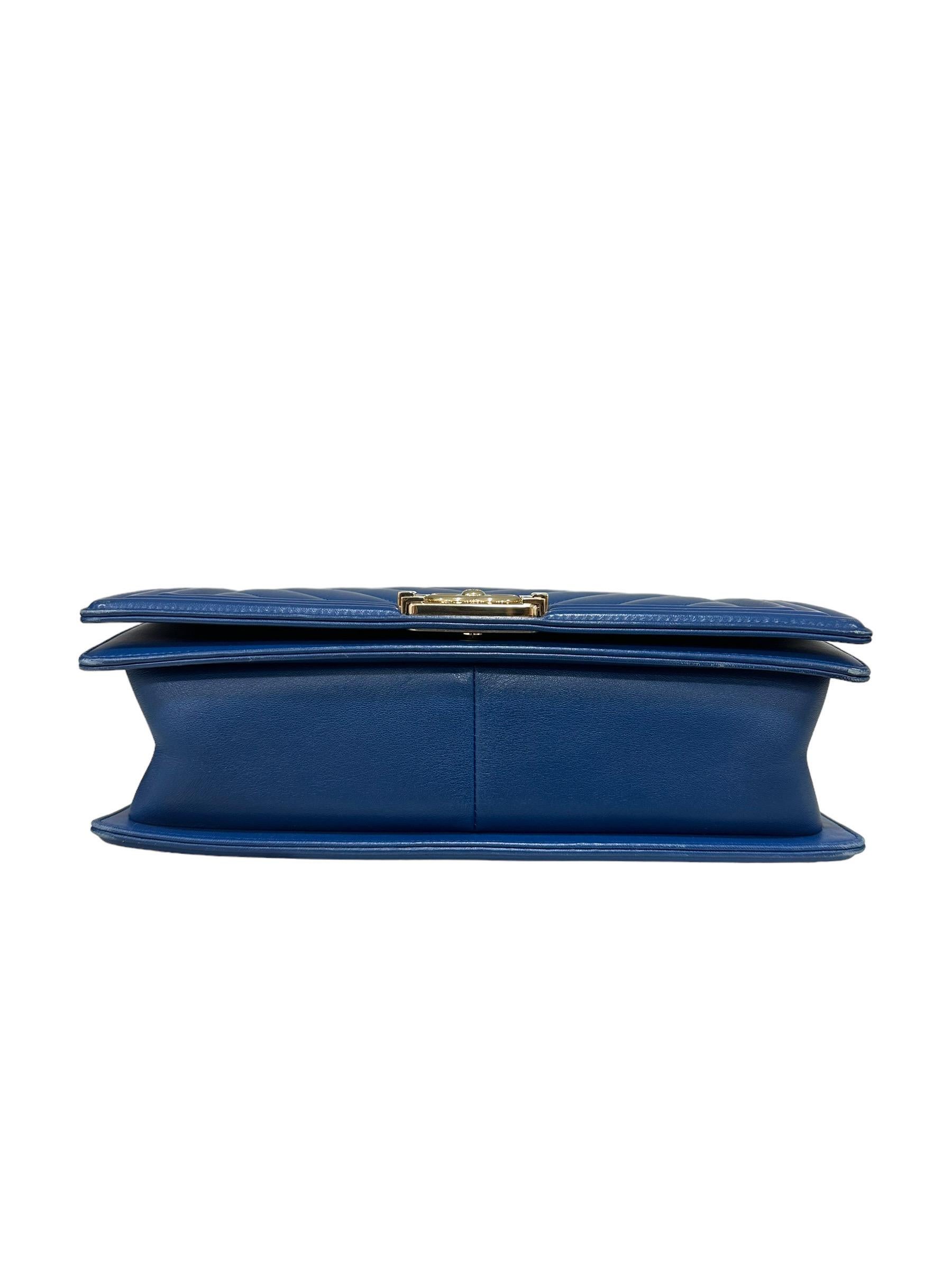 2017 Chanel Boy Big Blue Top Handle Bag For Sale at 1stDibs