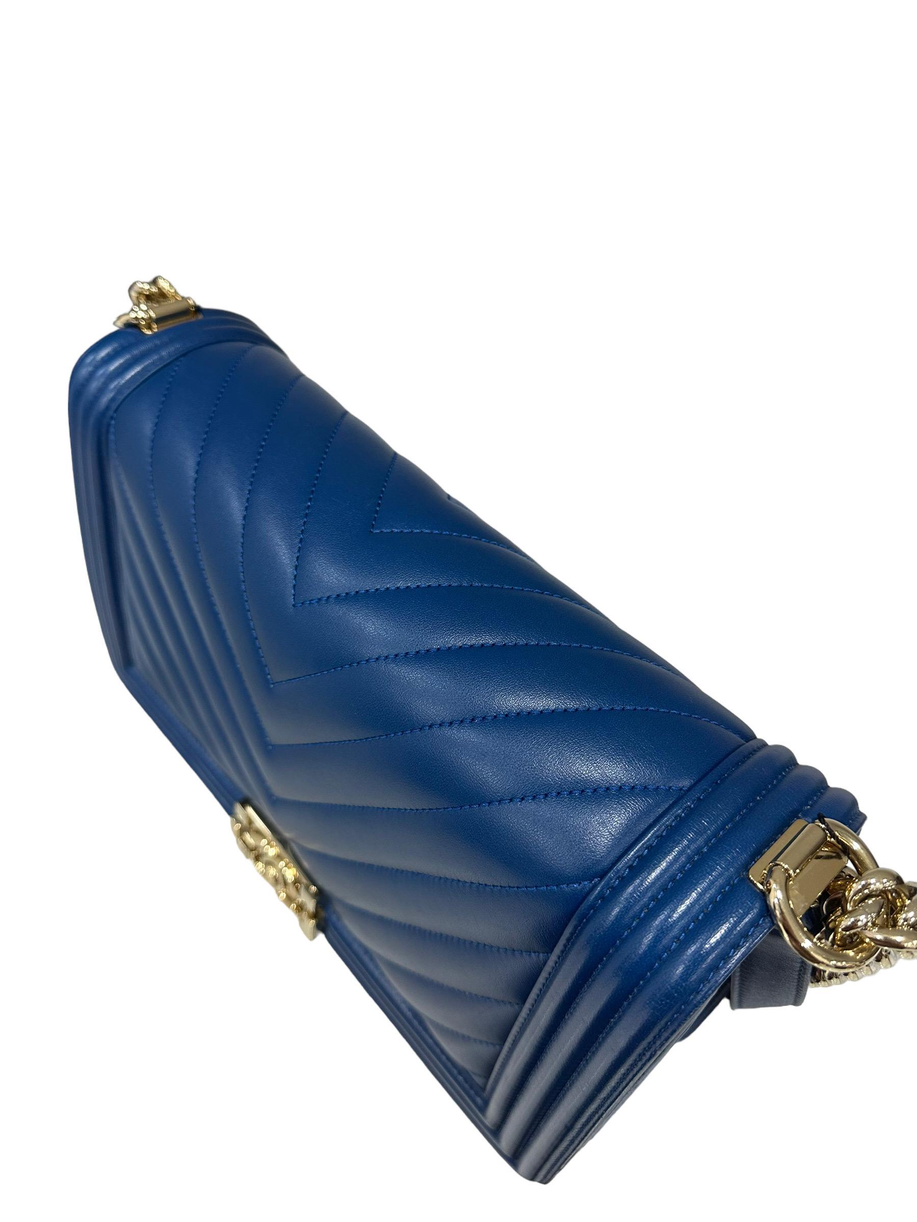 2017 Chanel Boy Big Blue Top Handle Bag For Sale at 1stDibs