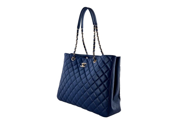 2017 large Chanel shopper tote For Sale at 1stDibs
