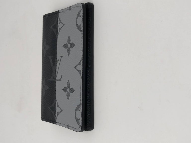 2018 Louis Vuitton Silver Monogram Eclipse Split Pocket Wallet at ...