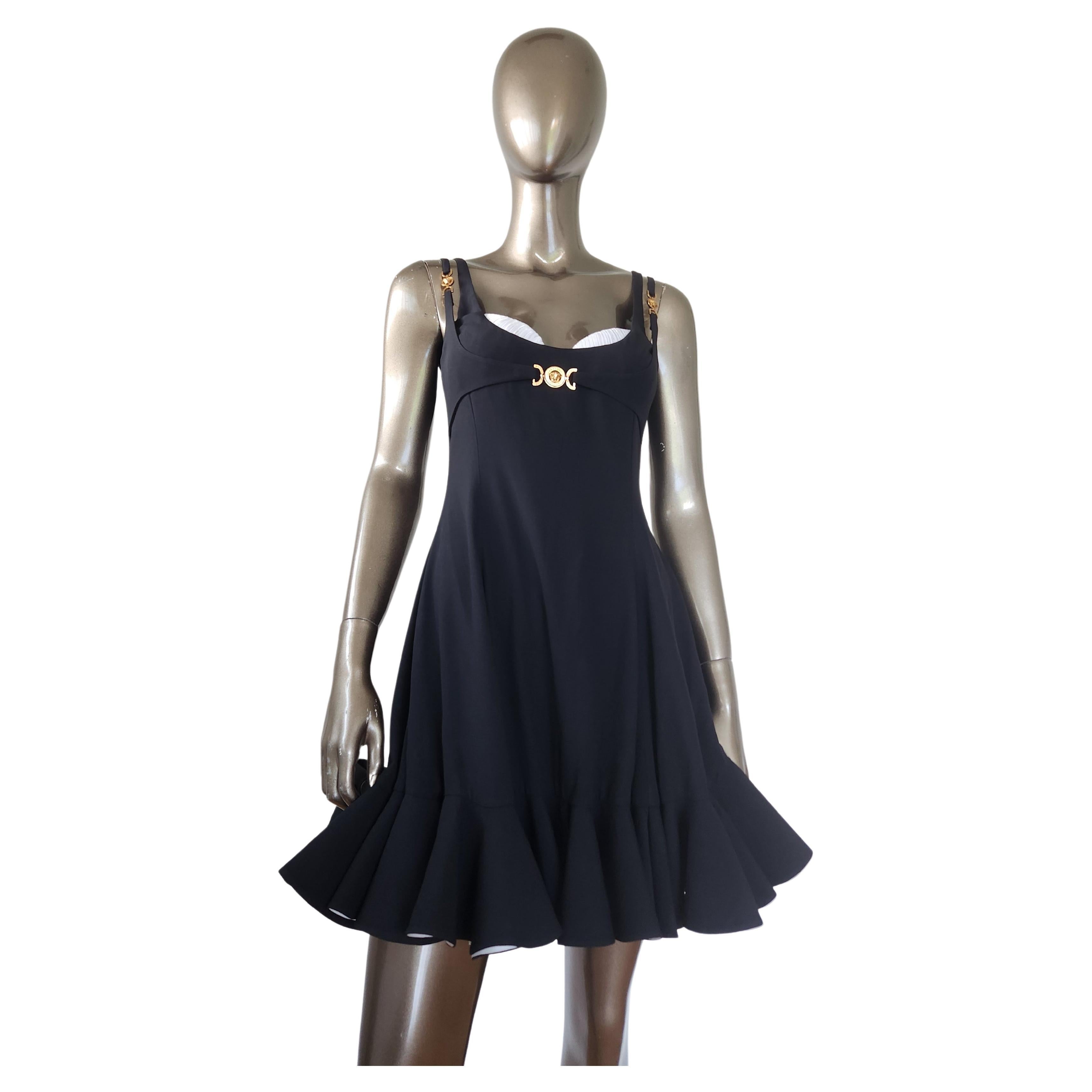 New VERSACE Belted Red Silk Robe for Men at 1stDibs | versace robe men ...