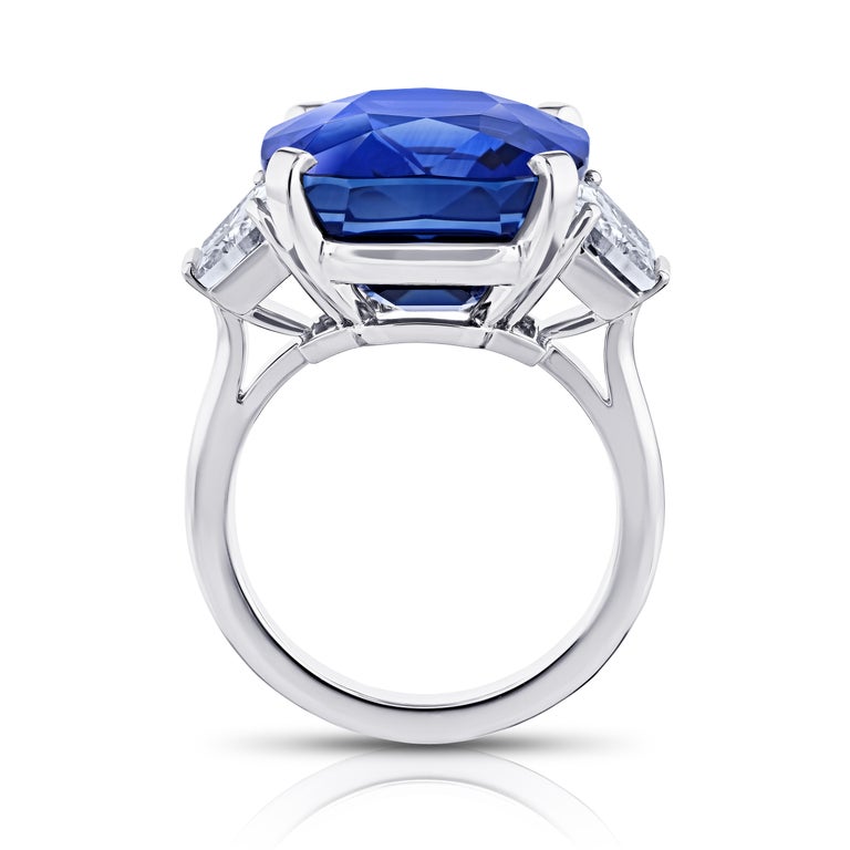 20.26 Carat Cushion Blue Sapphire and Diamond Platinum Ring For Sale at ...