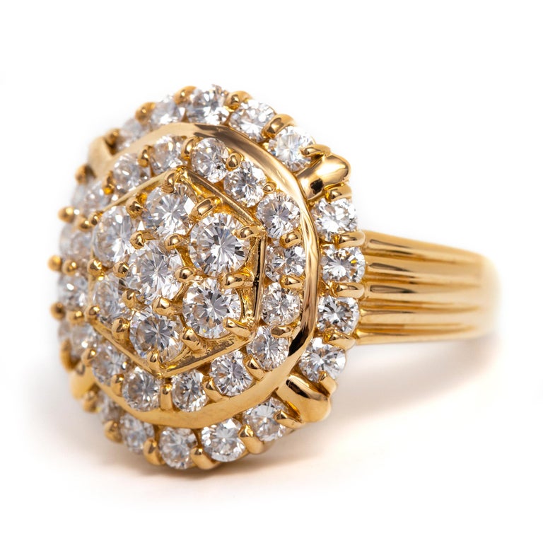 2,09 Karat natürliche weiße Diamanten Ring im Angebot bei 1stDibs