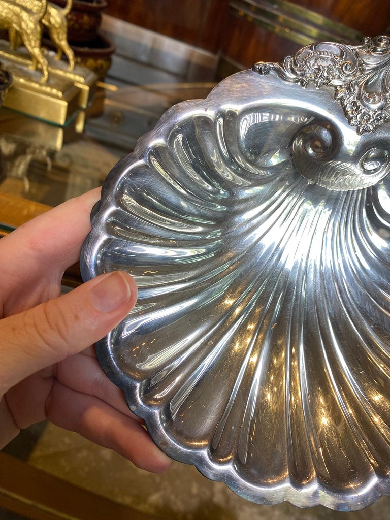 20th Century Baroque by Wallace Silver Shell Dish For Sale at 1stDibs