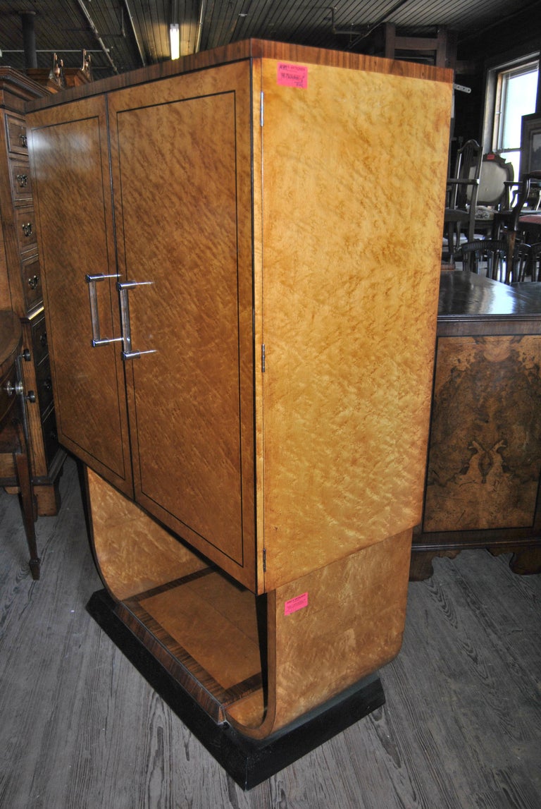 20th Century Bird's-Eye Maple and Rosewood Bar or Cabinet For Sale at ...