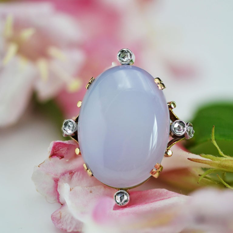 20th Century Cabochon Chalcedony Diamonds 18 Karat Yellow Gold Ring For ...