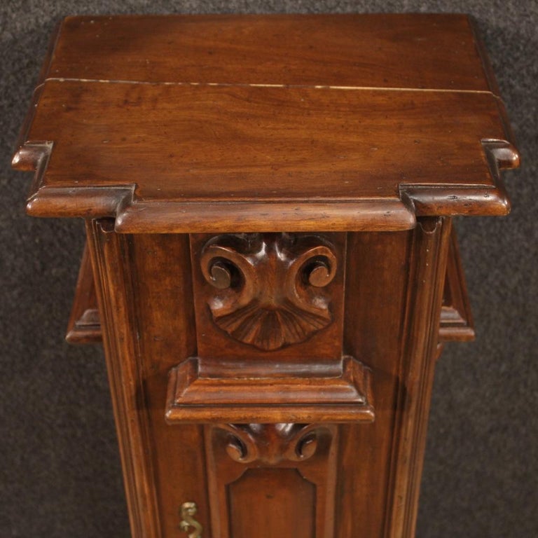 20th Century Carved Wood Italian Renaissance Style Column, 1970 at 1stDibs