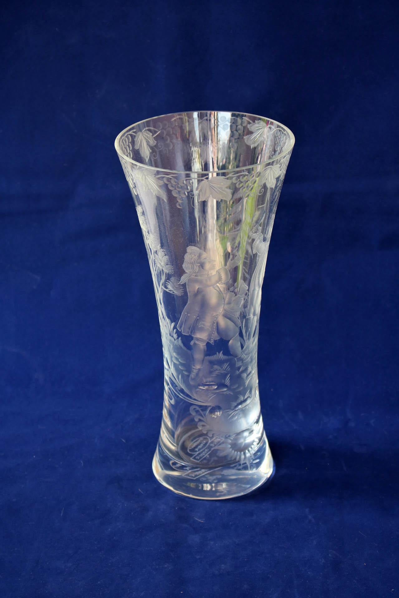 20th Century Crystal Flower Vase For Sale at 1stDibs