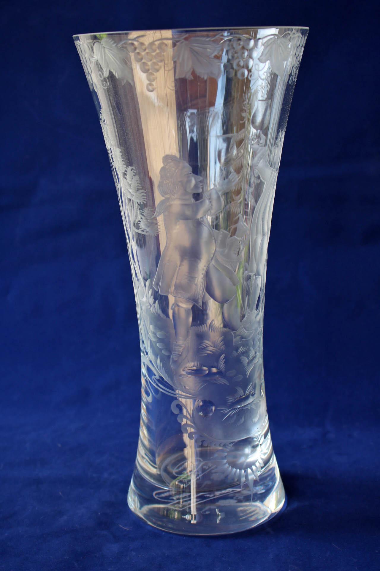 20th Century Crystal Flower Vase For Sale at 1stDibs