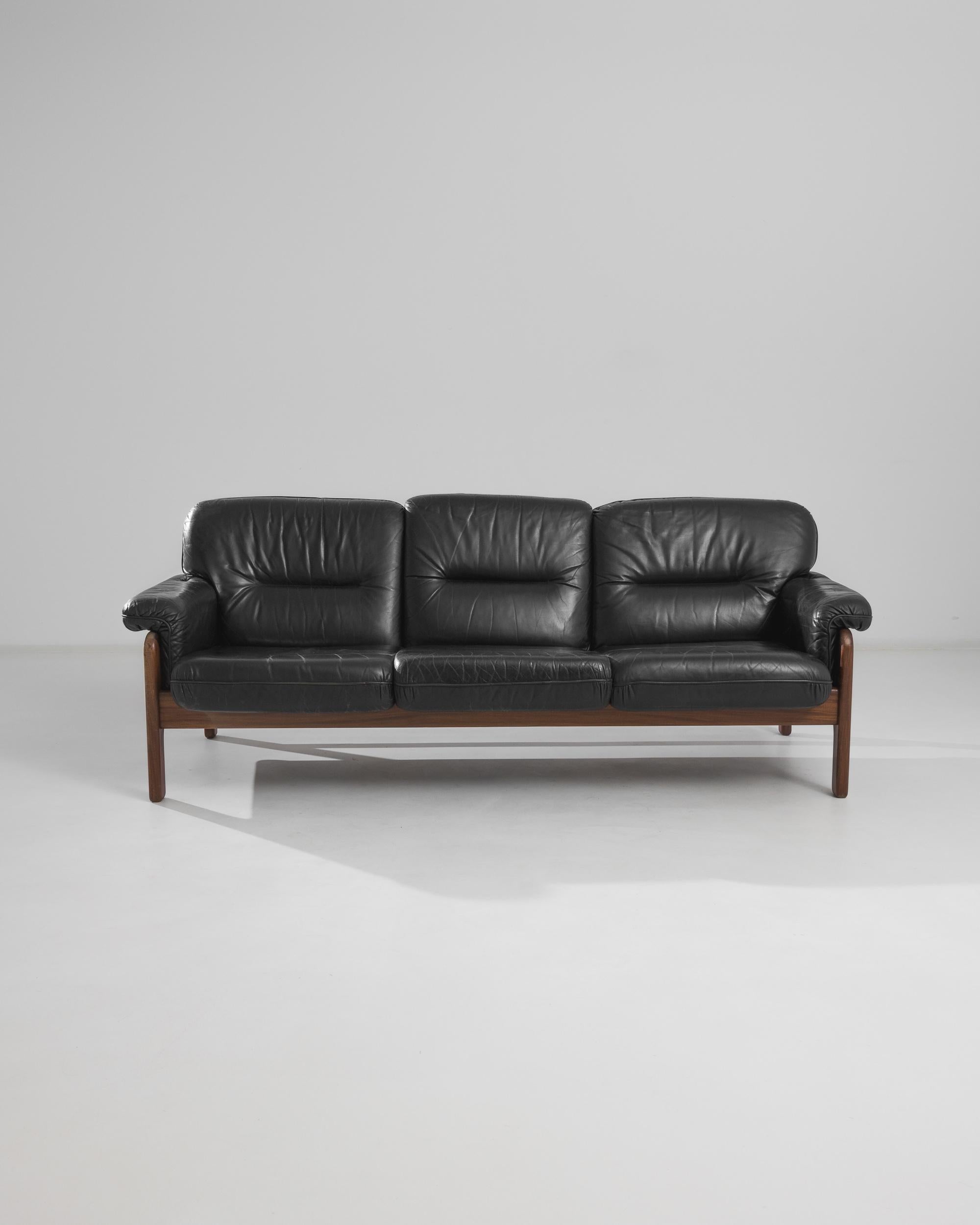 20th Century Danish Leather Upholstered Sofa at 1stDibs