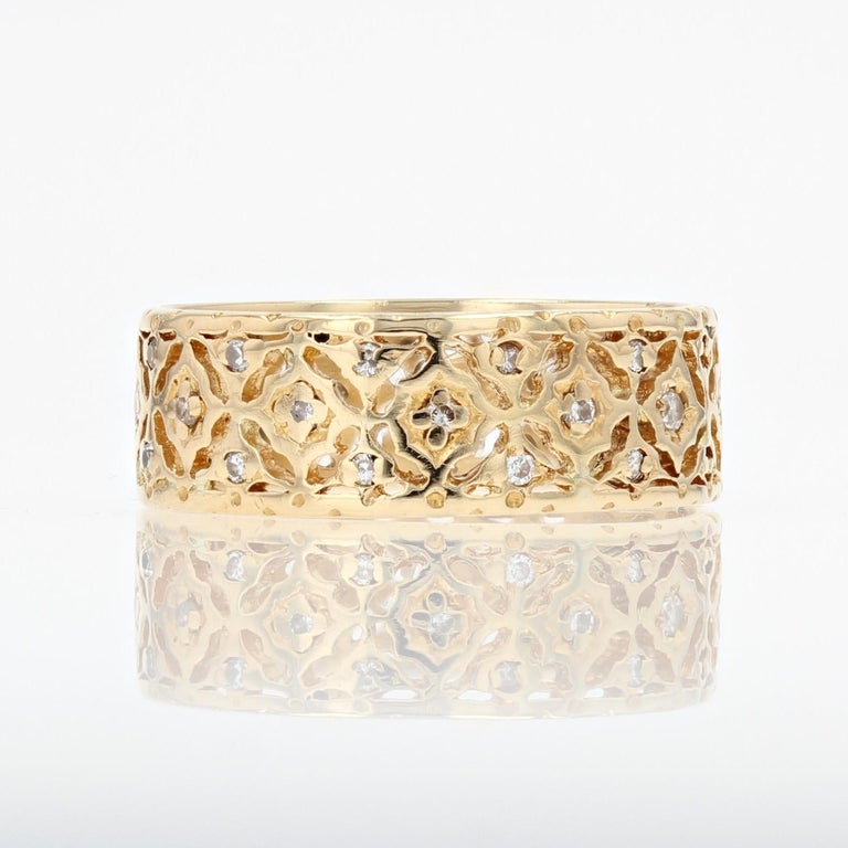 20th Century Diamonds 18 Karat Yellow Gold Antique Ring For Sale at 1stDibs