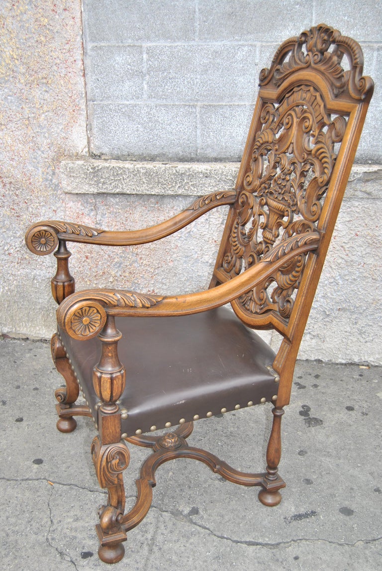 20th Century English Carved Oak Elizabethan Style Armchair For Sale at ...