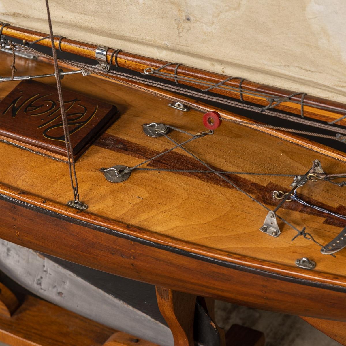 20th Century English Gaff Rigged Racing Wood Pond Yacht, c.1910 at 1stDibs