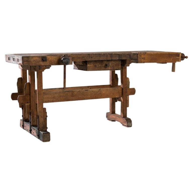 20th Century European Woodworking Bench For Sale at 1stDibs