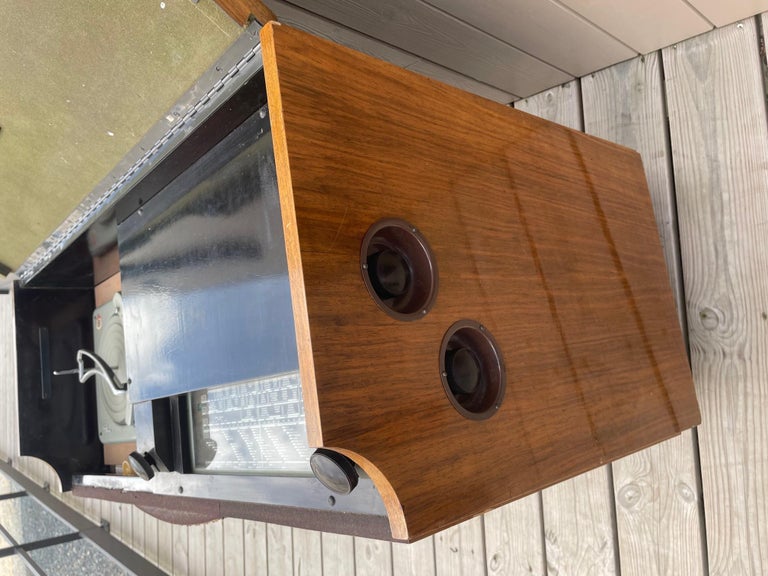 20th Century French "His Master's Voice" Audio Turntable, 1960s at 1stDibs