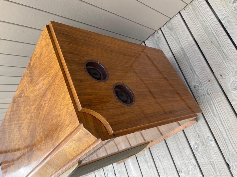 20th Century French "His Master's Voice" Audio Turntable, 1960s at 1stDibs