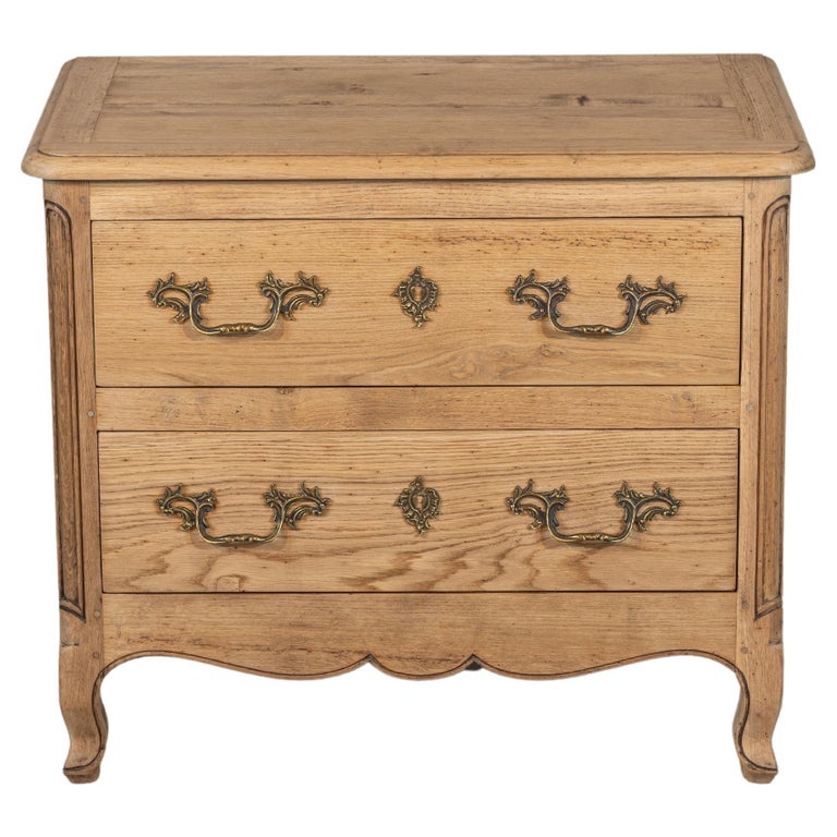 20th Century French Louis XV Style Bleached Oak Commode For Sale at 1stDibs