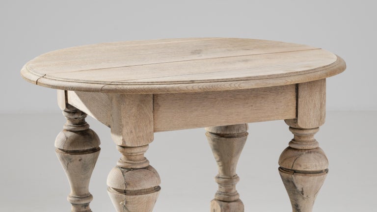20th Century French Oak Side Table For Sale at 1stDibs