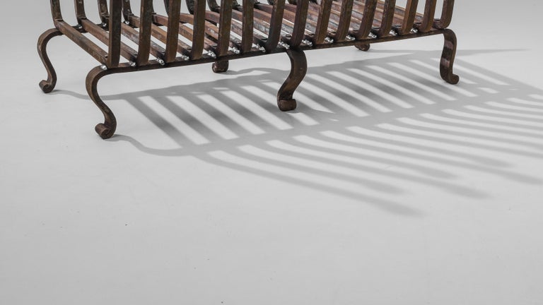 20th Century French Wrought Iron Grate For Sale at 1stDibs