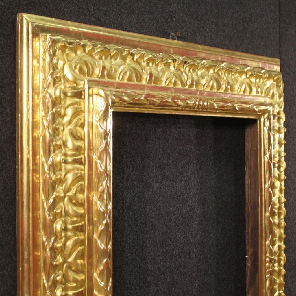 20th Century Gold Wood and Plaster Italian Frame, 1940 For Sale at 1stDibs