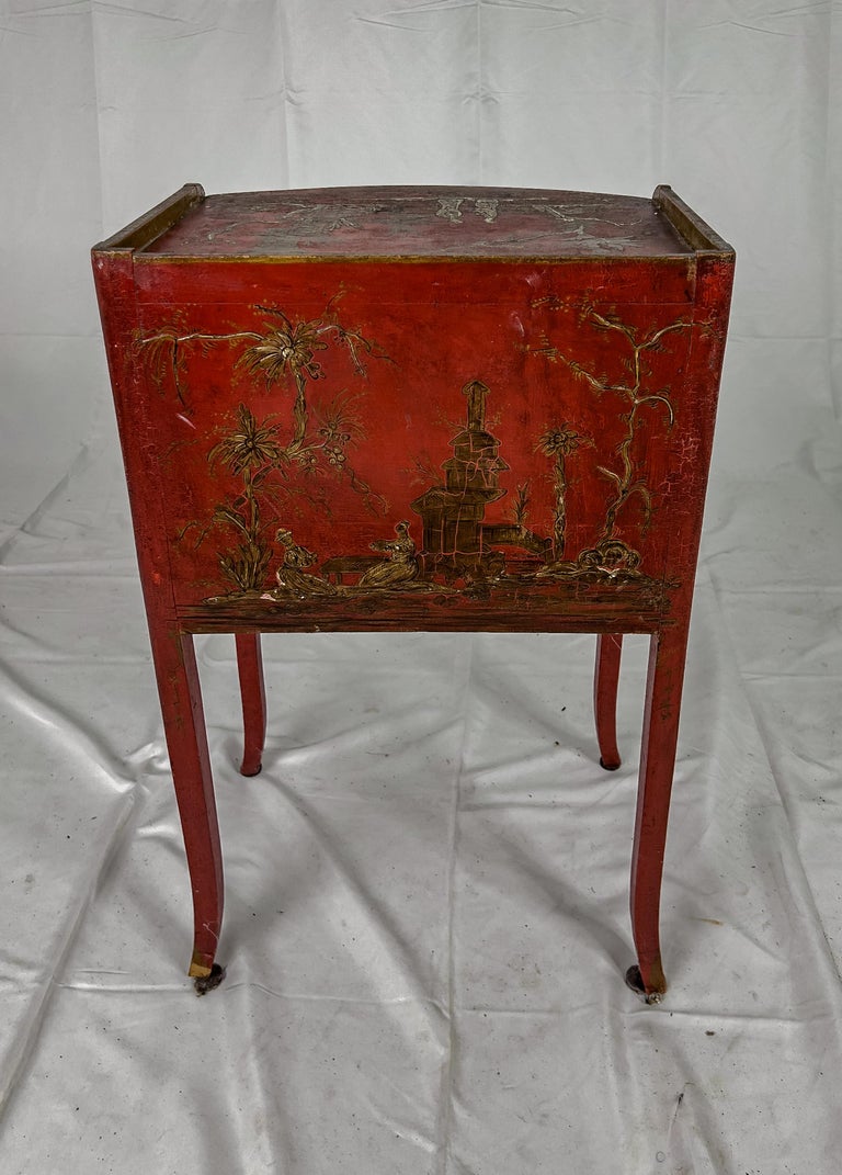 20th Century Hand Painted Red Chinoiserie Side Table For Sale at 1stDibs