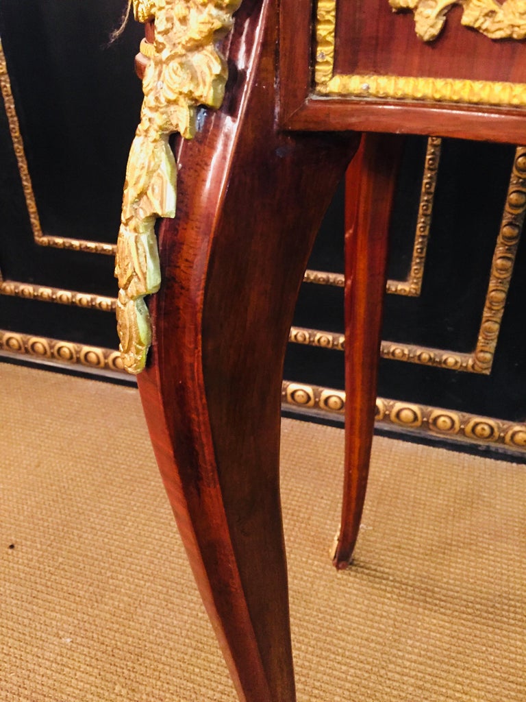 20th Century in the Louis Quinze Style XV Side Table For Sale at 1stDibs
