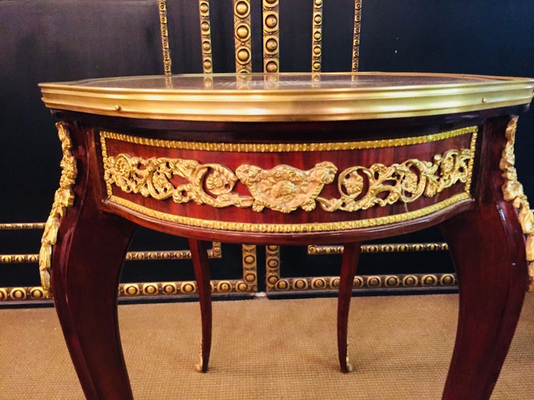 20th Century in the Louis Quinze Style XV Side Table For Sale at 1stDibs